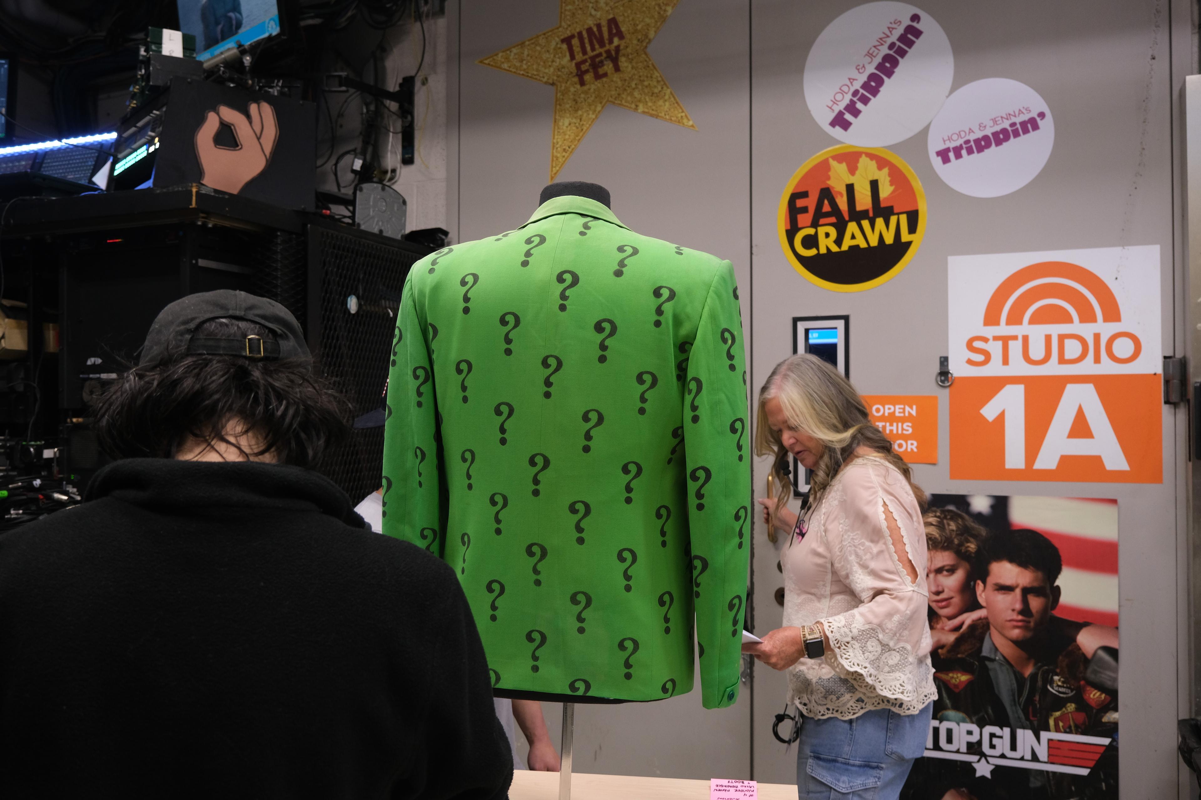 Julien's Auctions Highlights Iconic NYC TV History on 'TODAY'