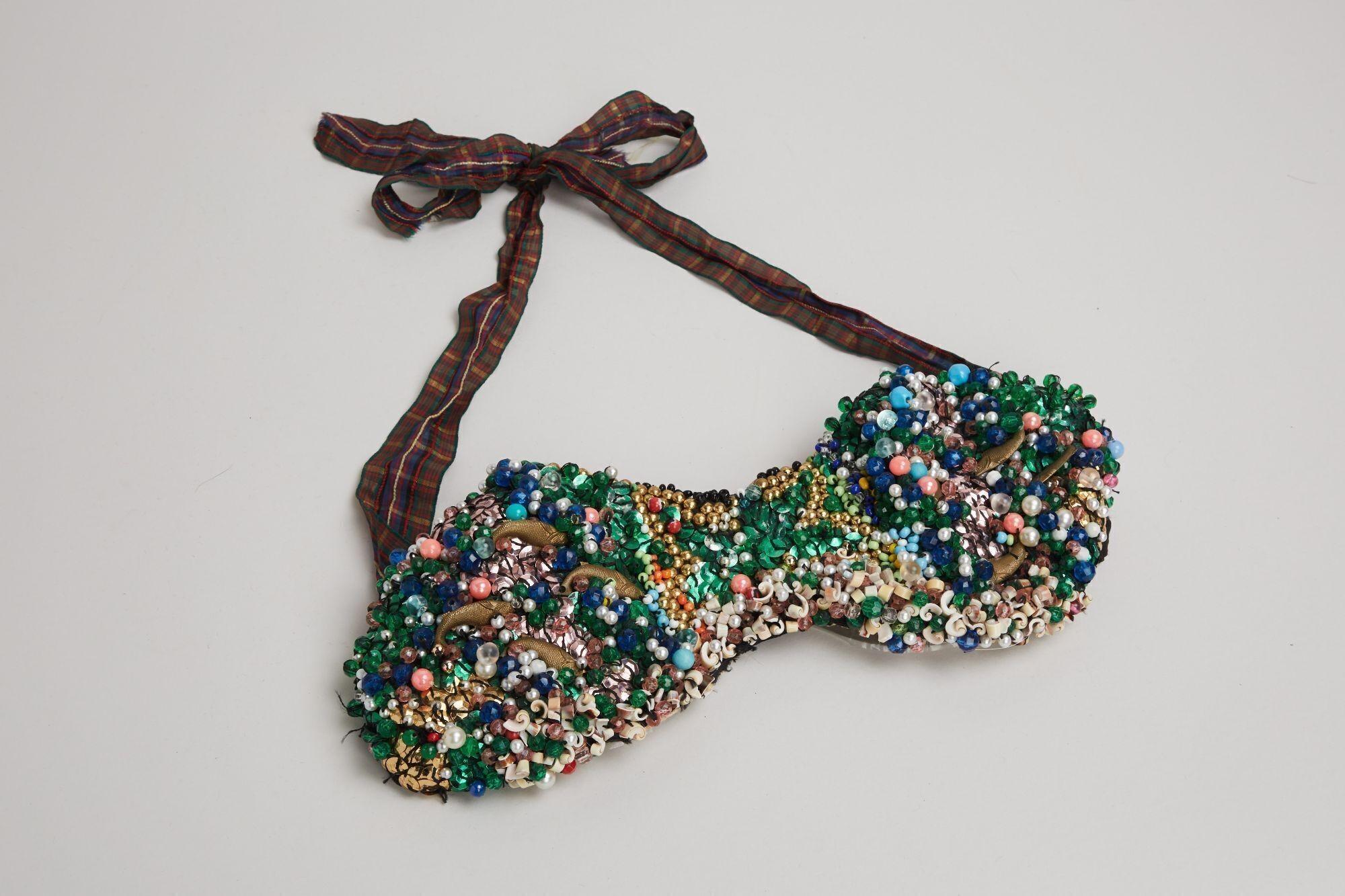 A Glittering Glimpse into the Golden Age of Supermodel Era: Iconic Bras ...